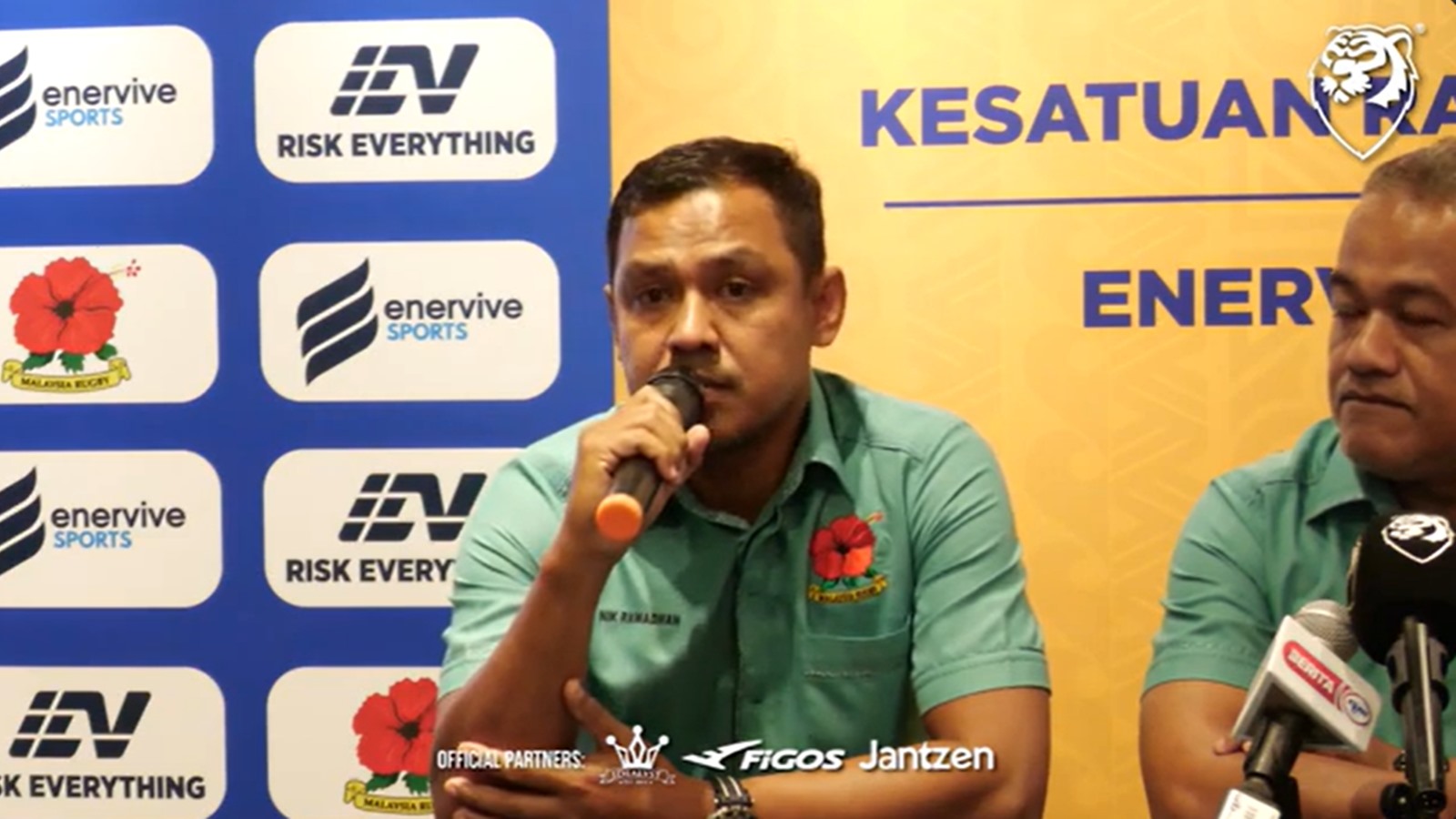 Tajaan Enervive Sports tidak hanya pada pakaian tapi juga pembangunan ...